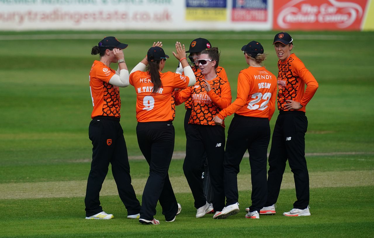 Linsey Smith is congratulated on a wicket | ESPNcricinfo.com