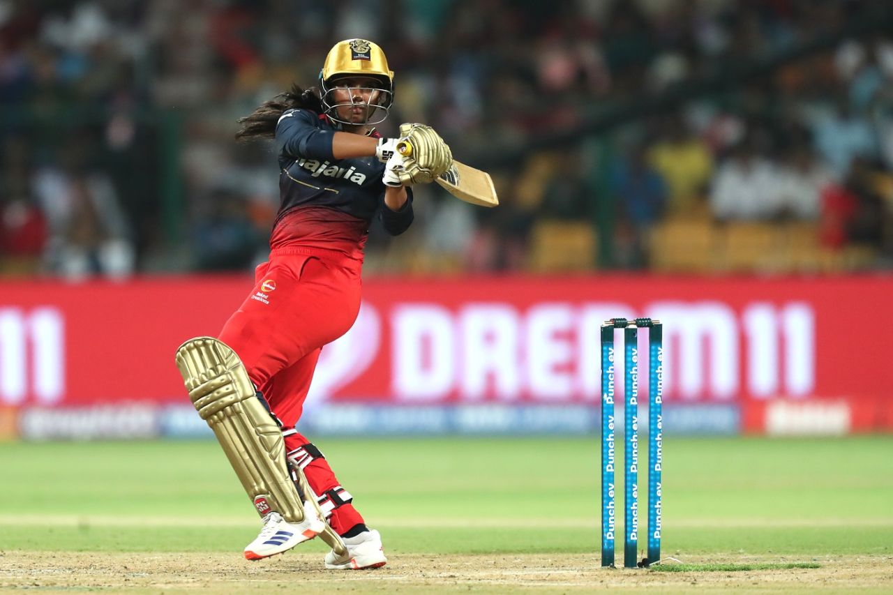 Marizanne Kapp is pumped up after getting rid of Smriti Mandhana ...