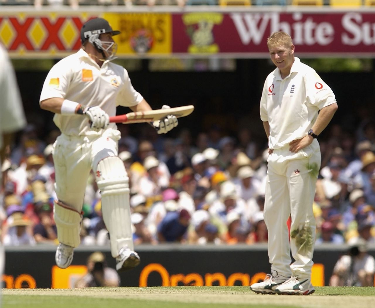 Andrew Caddick celebrates after snapping up Matthew Hayden for 197 ...