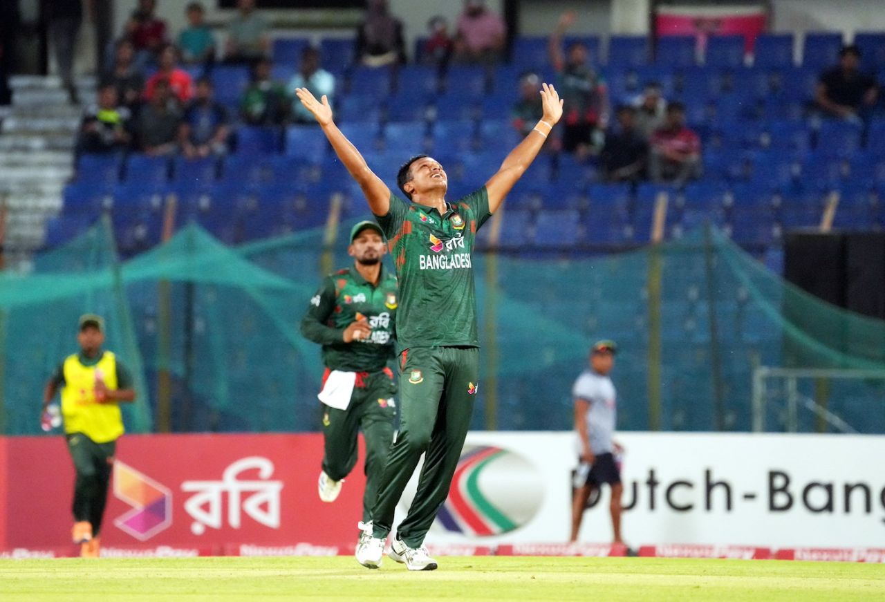 Mohammad Saifuddin celebrates a wicket | ESPNcricinfo.com Mohammad Saifuddin celebrates a wicket | ESPNcricinfo.com
