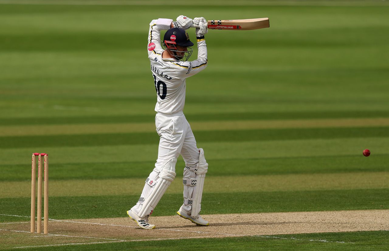 Ed Barnard continued his prolific form to resurrect Warwickshire ...