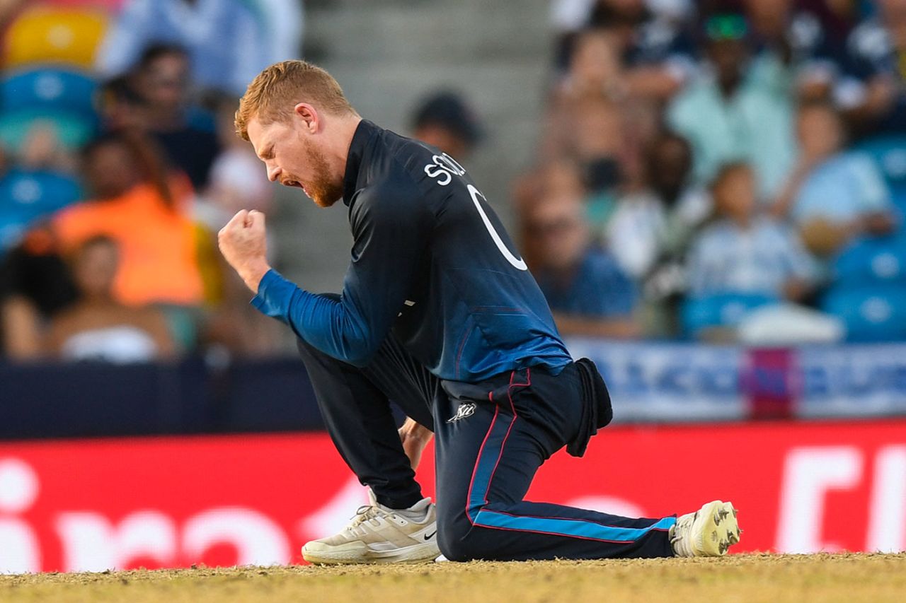 Bernard Scholtz celebrates the wicket of Matthew Cross | ESPNcricinfo.com