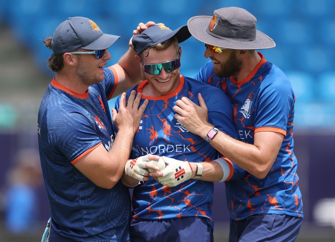 Sybrand Engelbrecht of Netherlands with Michael Levitt and Paul van ...