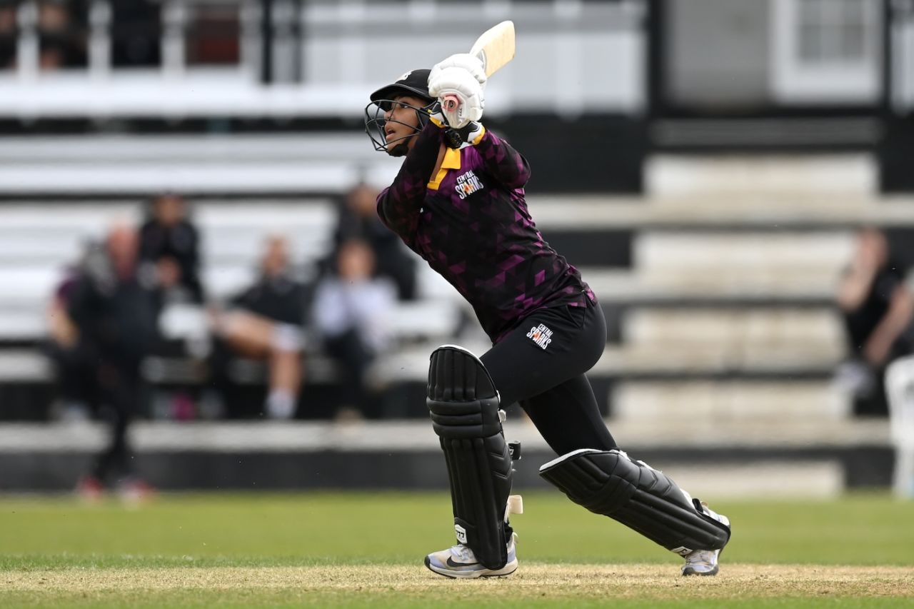 Davina Perrin strikes down the ground for Central Sparks | ESPNcricinfo.com
