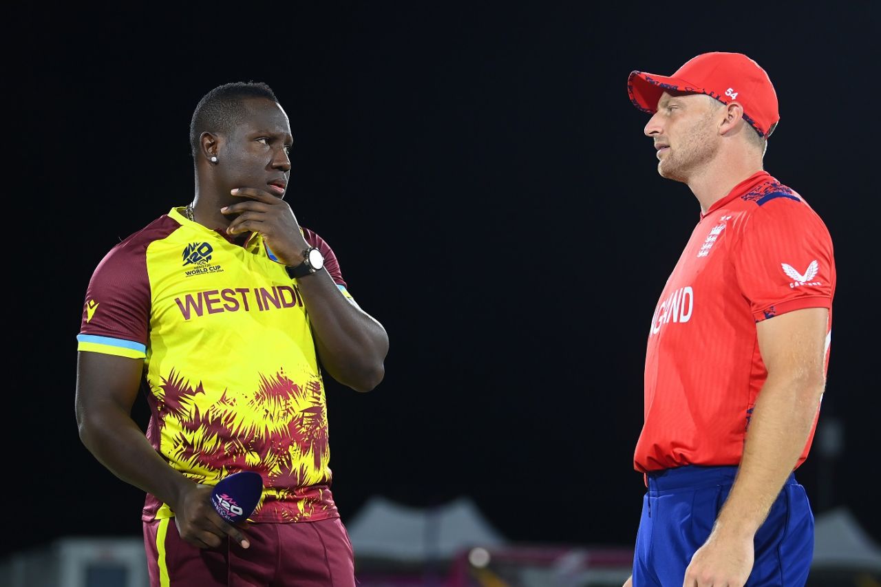 Jofra Archer, Chris Jordan and Daren Sammy catch up before the game ... Jofra Archer, Chris Jordan and Daren Sammy catch up before the game ...
