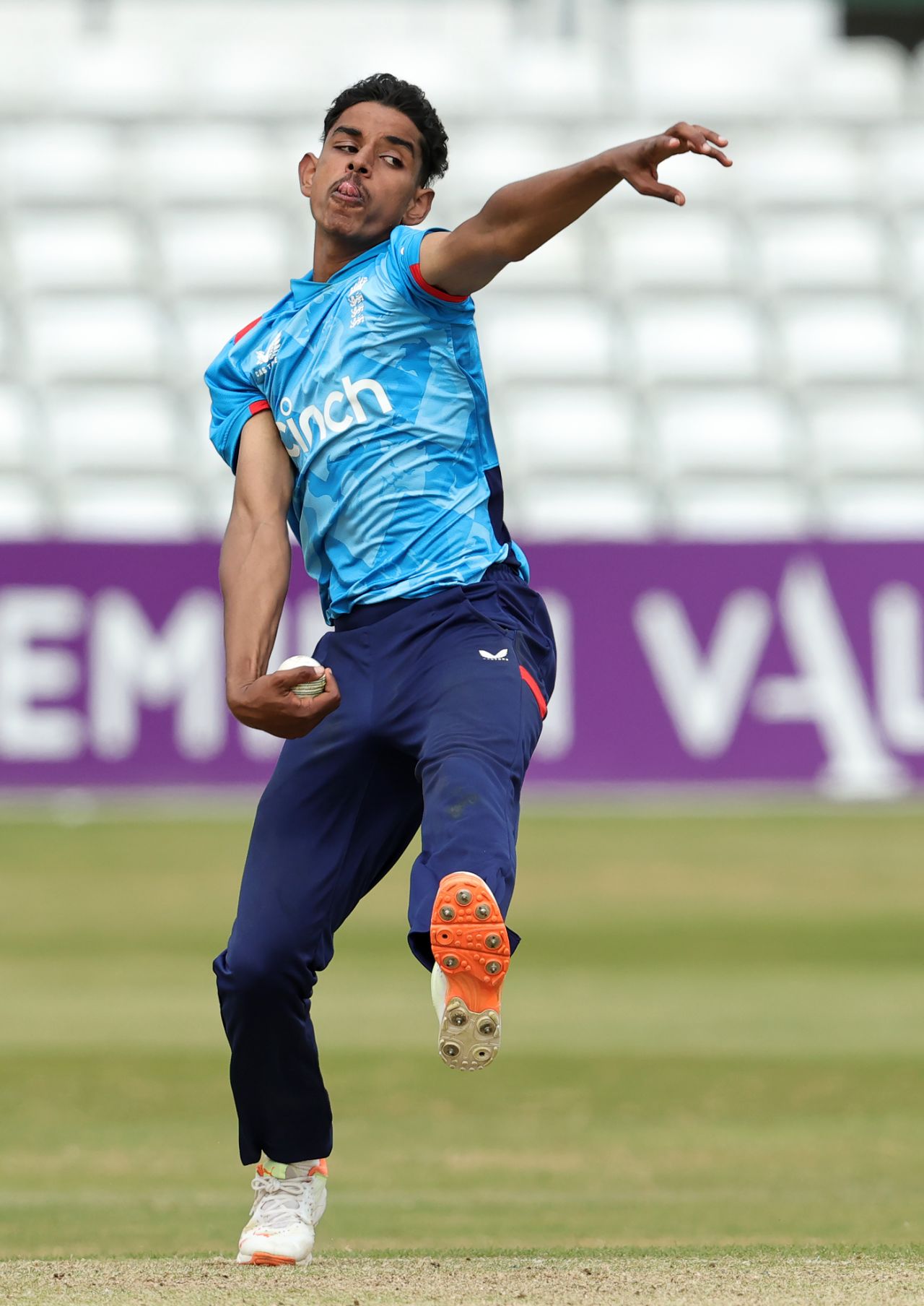 Keshana Fonseka drives through the covers for England Under-19s ...
