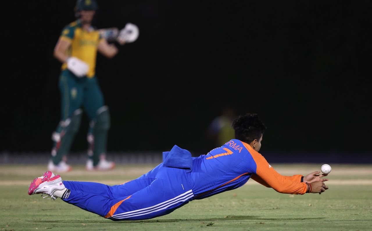 Shafali Verma drops a catch | ESPNcricinfo.com