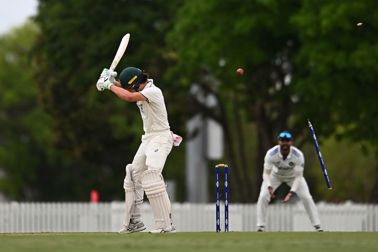 Sam Konstas shouldered arms and lost his off stump | ESPNcricinfo.com