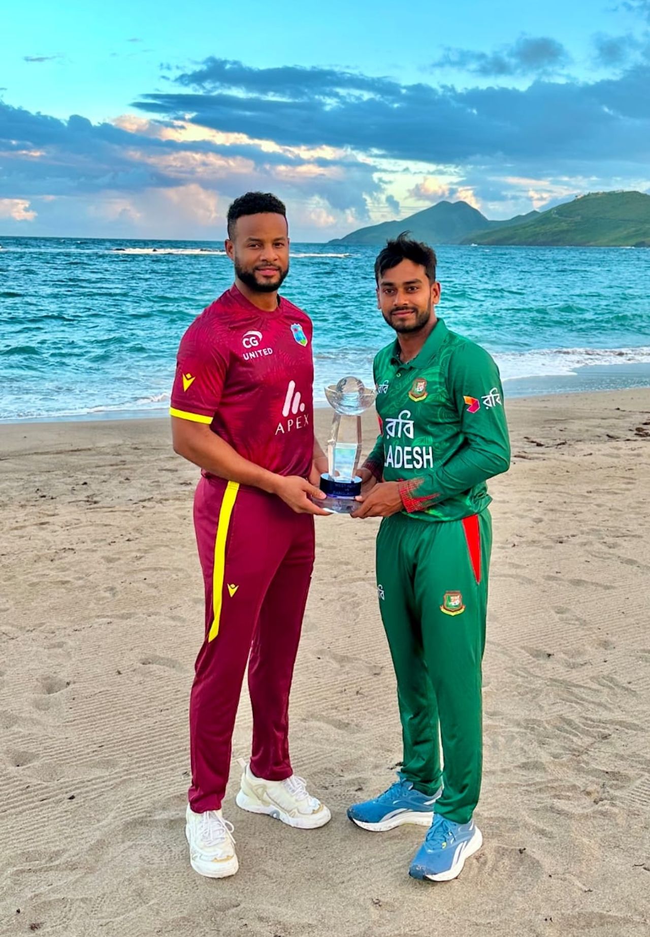 Shai Hope and Mehidy Hasan Miraz went to the beach with the ODI series ...
