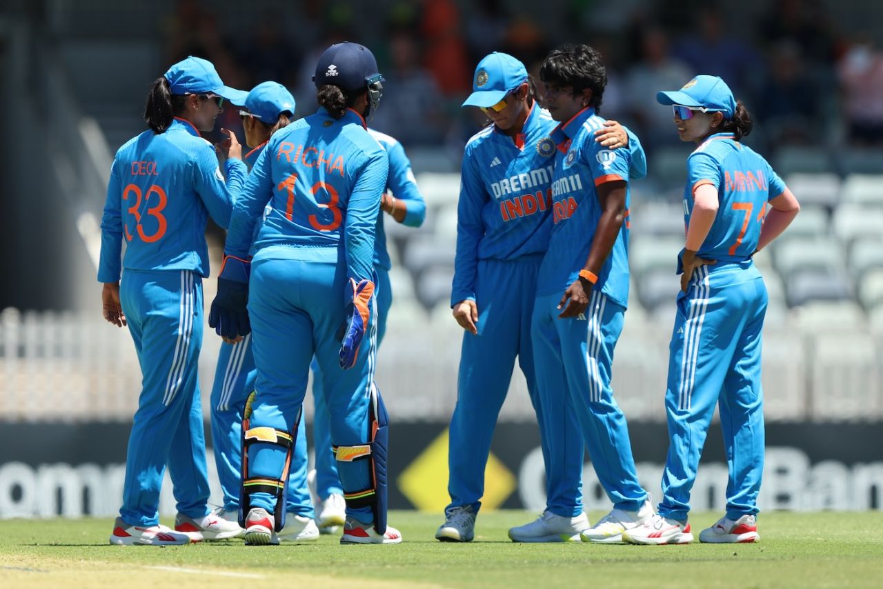 Richa Ghosh joins Arundhati Reddy to celebrate one of her strikes ...