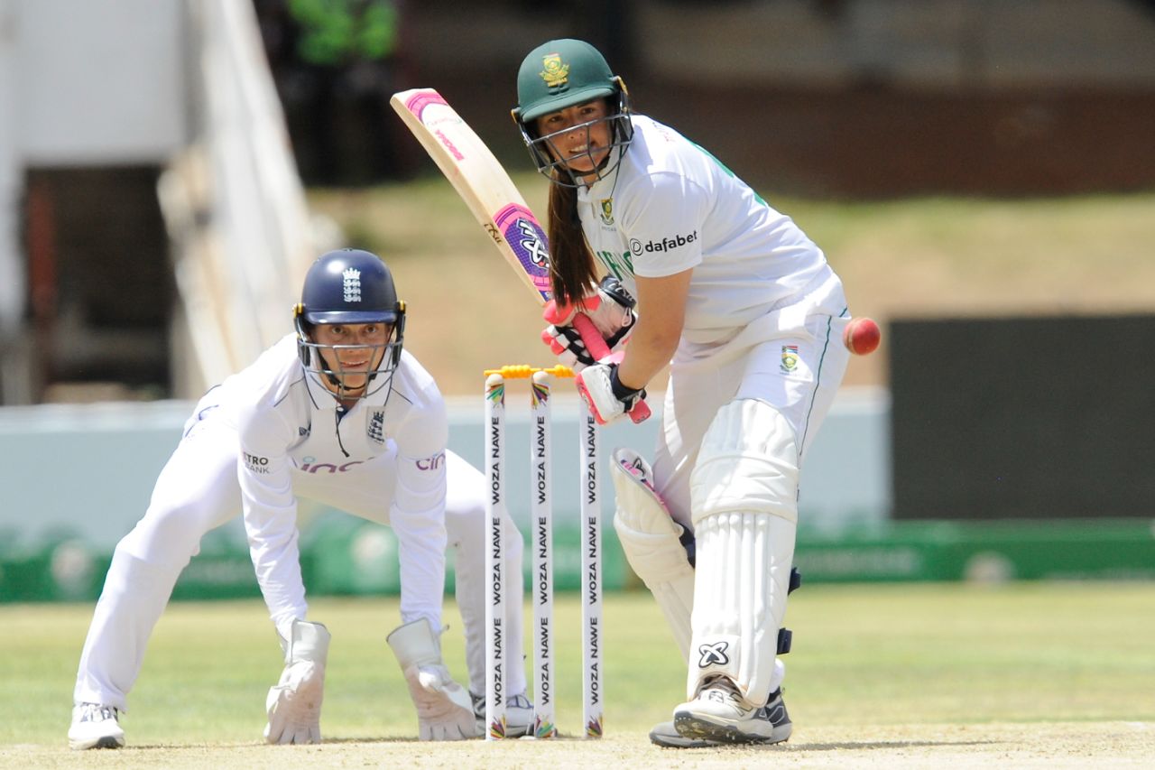 Ryana MacDonald-Gay appeals | ESPNcricinfo.com Ryana MacDonald-Gay appeals | ESPNcricinfo.com