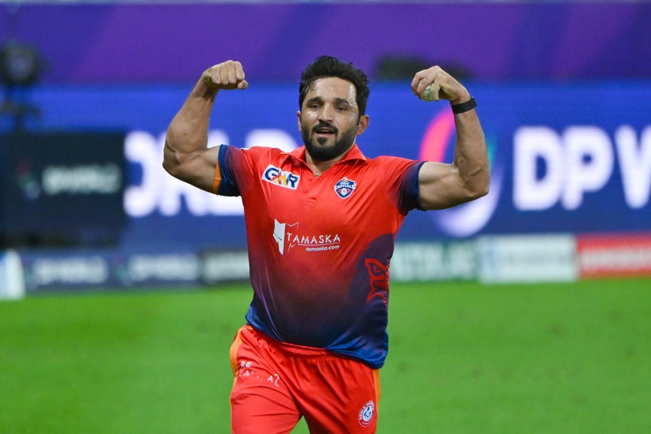 Aaryan Sawant celebrates his century | ESPNcricinfo.com