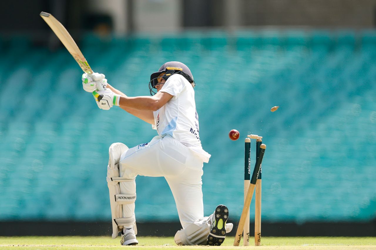 Kieran Elliott continued his stunning form with six wickets ...