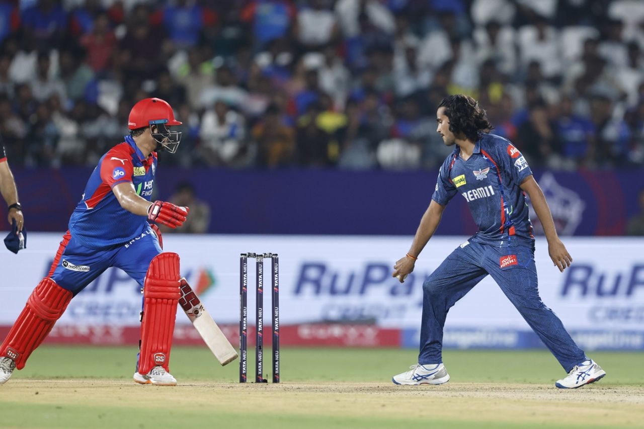 Digvesh Rathi threatens to run Ashutosh Sharma out while backing up at ...