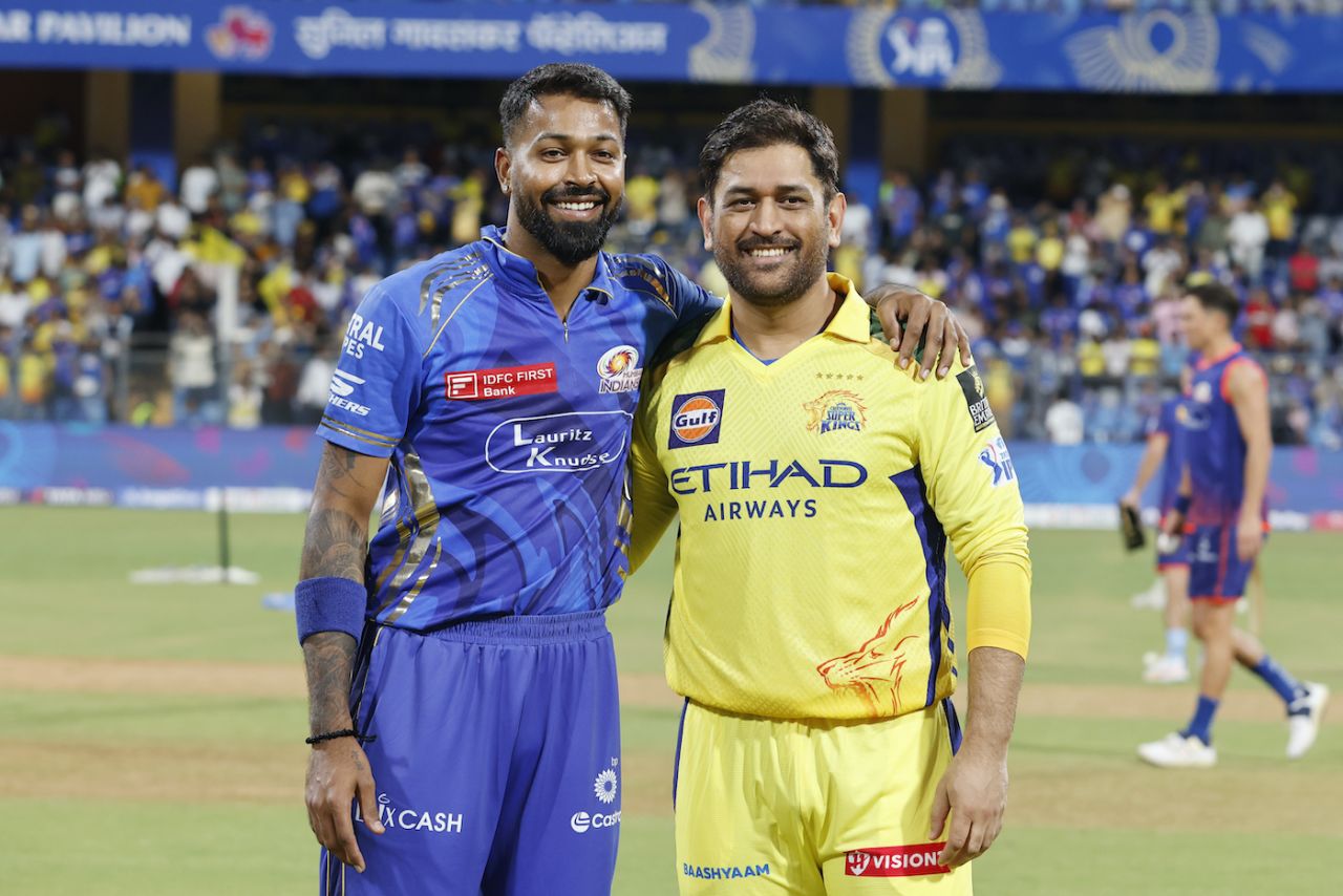 Hardik Pandya and MS Dhoni at the toss | ESPNcricinfo.com