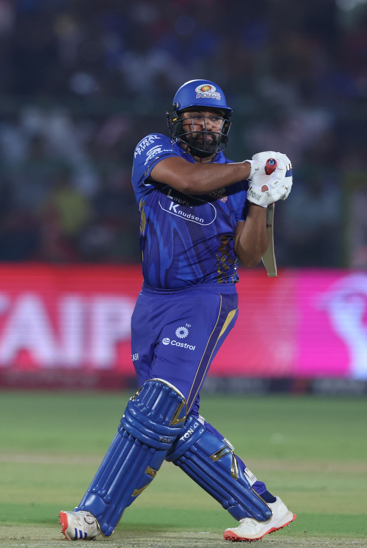 Heather Knight brings out the reverse sweep | ESPNcricinfo.com