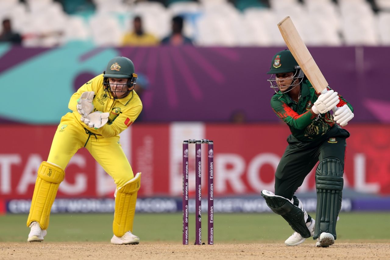 Nigar Sultana drives as Alyssa Healy watches | ESPNcricinfo.com