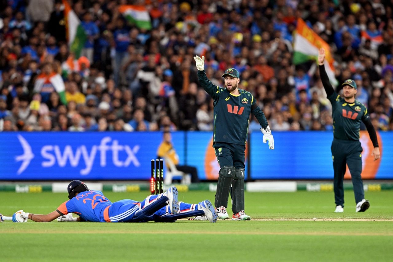 Josh Inglis runs out Axar Patel | ESPNcricinfo.com