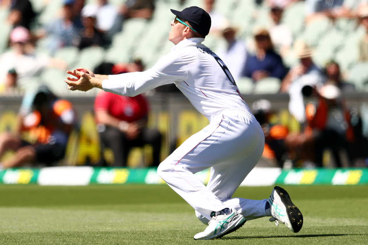 Travis Head walks off Adelaide Oval to (another) standing ovation ...
