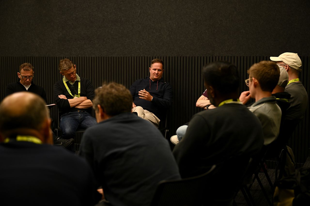 Rob Key speaks to the English press pack at the MCG | ESPNcricinfo.com