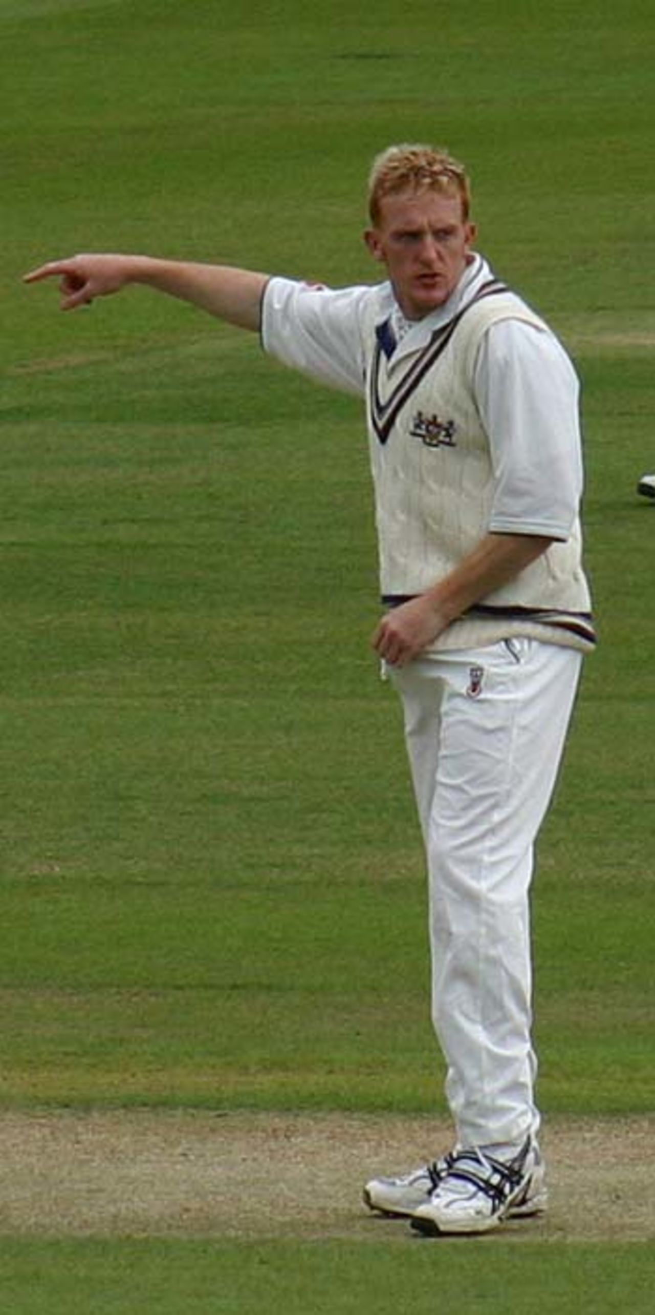 Steve Kirby gives the crowd the stare | ESPNcricinfo.com