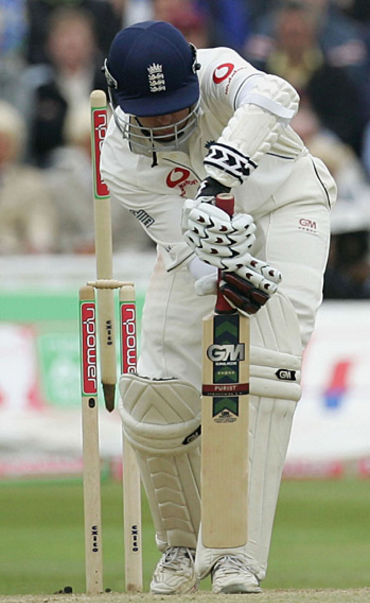Shane Warne celebrates Kevin Pietersen's wicket | ESPNcricinfo.com