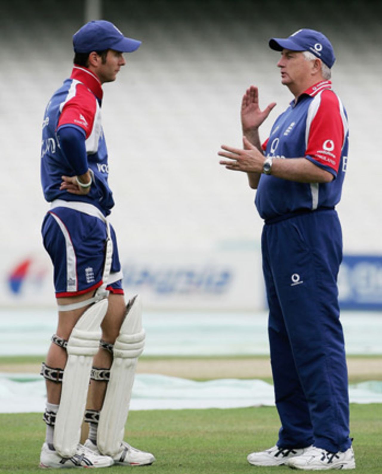 Michael Vaughan receives advice from Duncan Fletcher | ESPNcricinfo.com