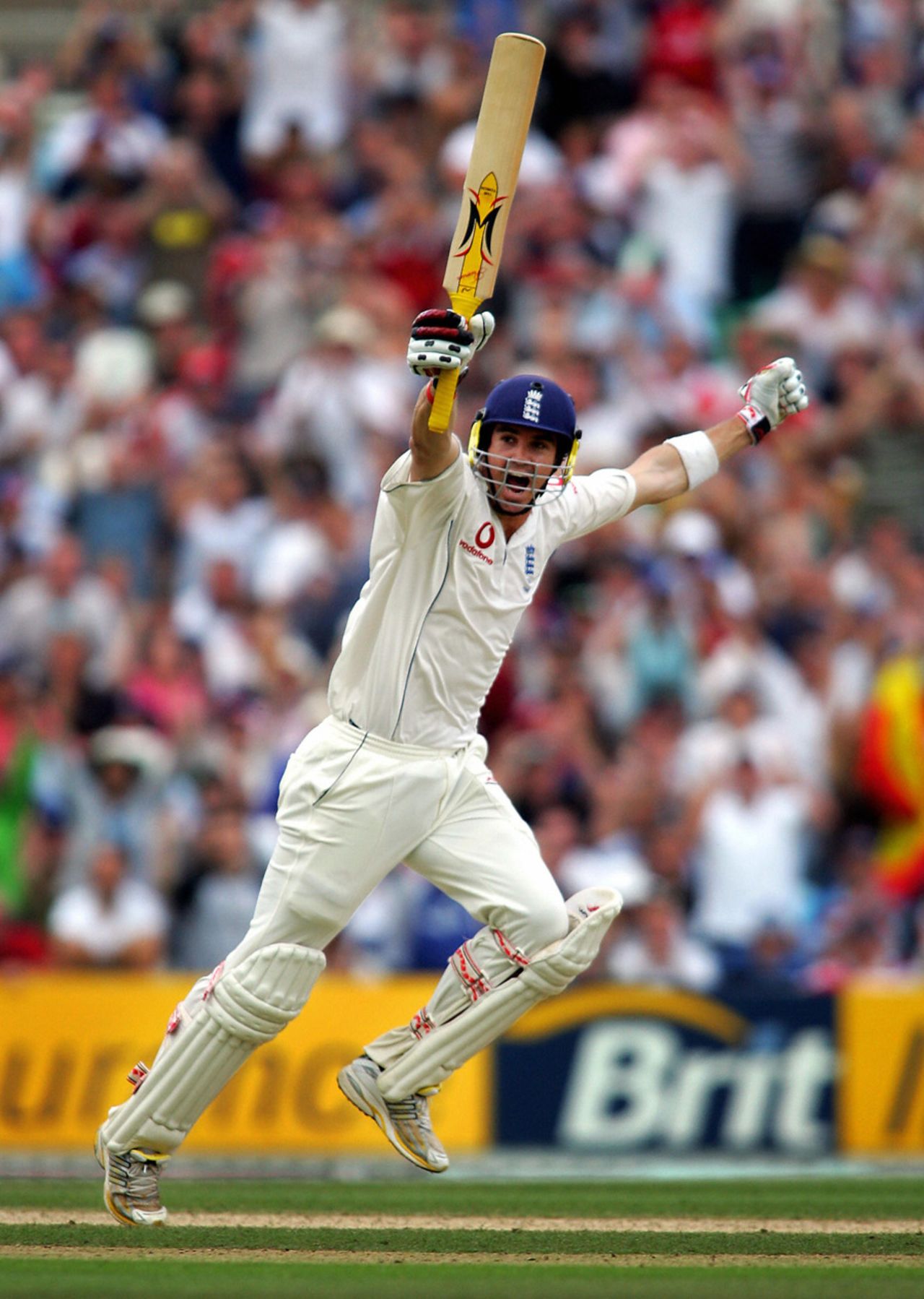 Kevin Pietersen reaches his maiden century | ESPNcricinfo.com