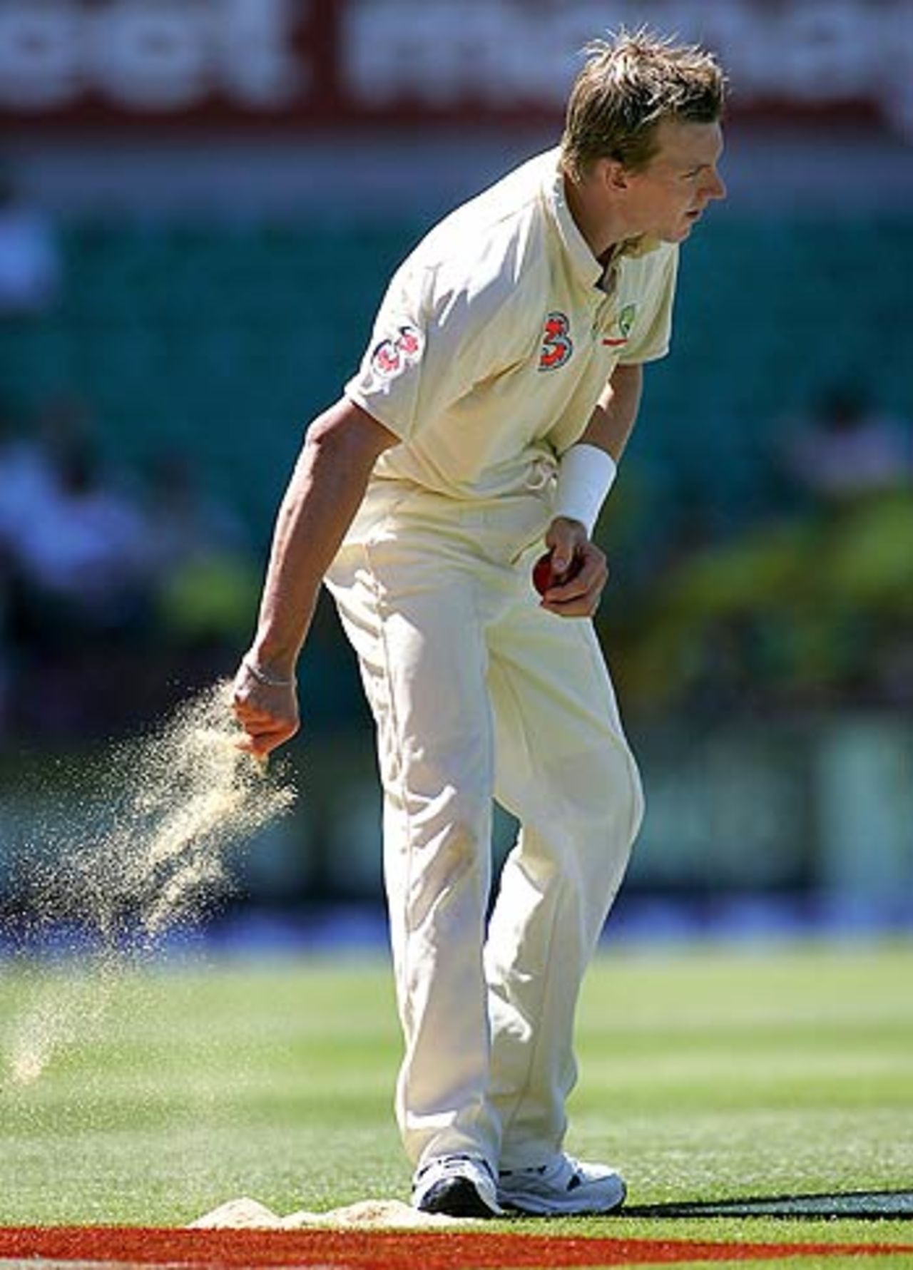 Brett Lee in an animated appeal against Jacques Kallis | ESPNcricinfo.com