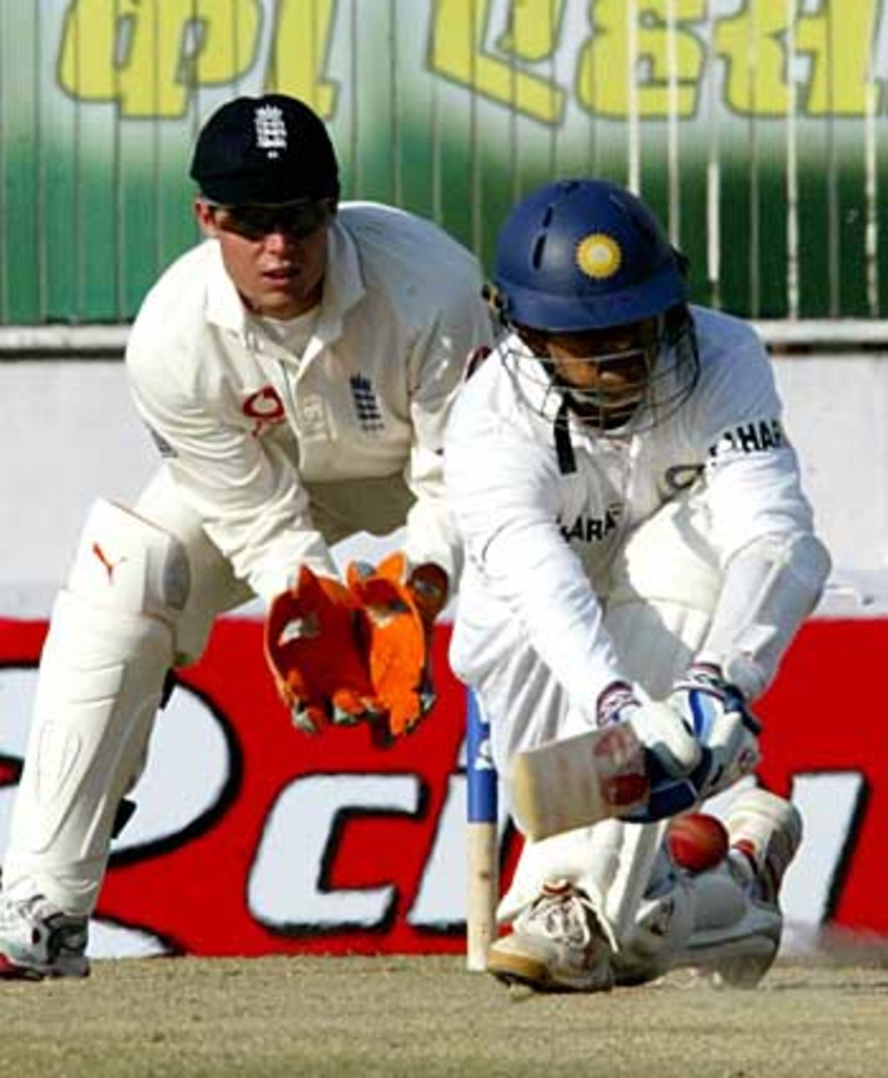 Rahul Dravid sweeps during his fifty | ESPNcricinfo.com