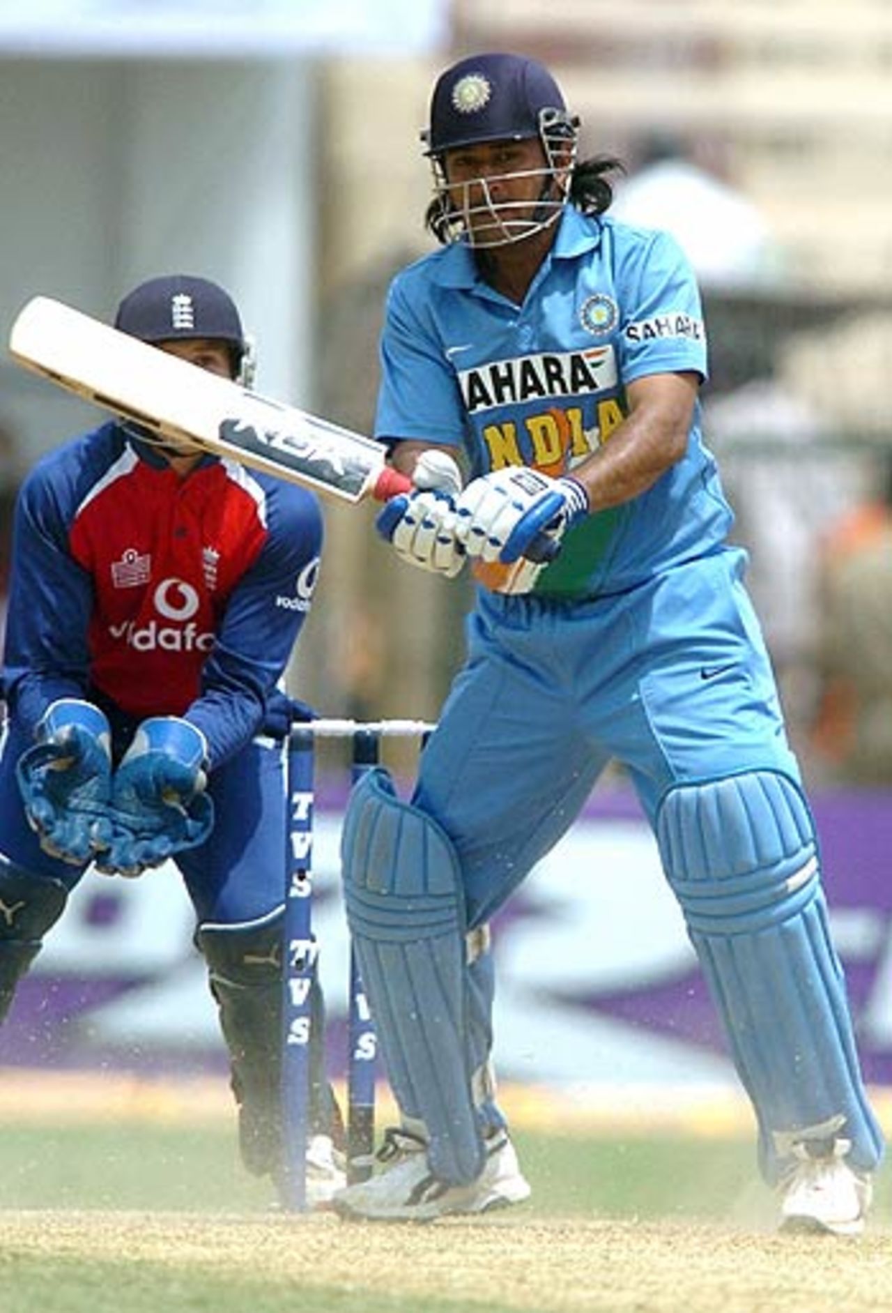 Mahendra Singh Dhoni resisted after India lost early wickets ...