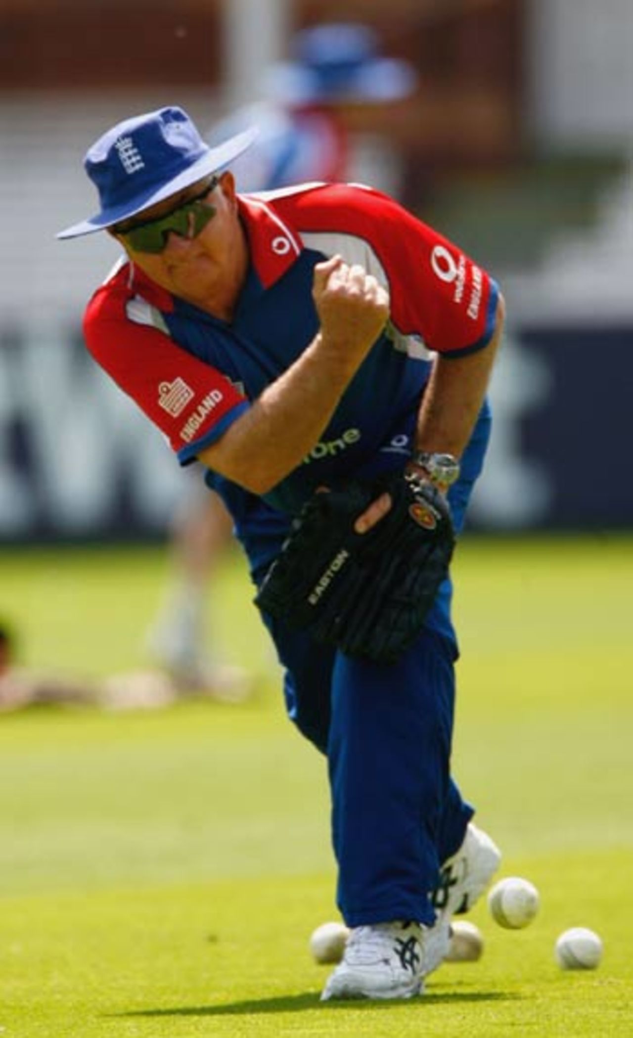 Duncan Fletcher organises a fielding drill | ESPNcricinfo.com