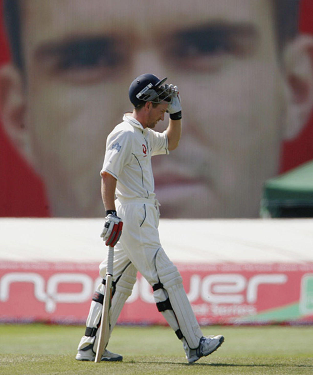 Kevin Pietersen, Marcus Trescothick, Steve Harmison (hidden) and Andrew ...