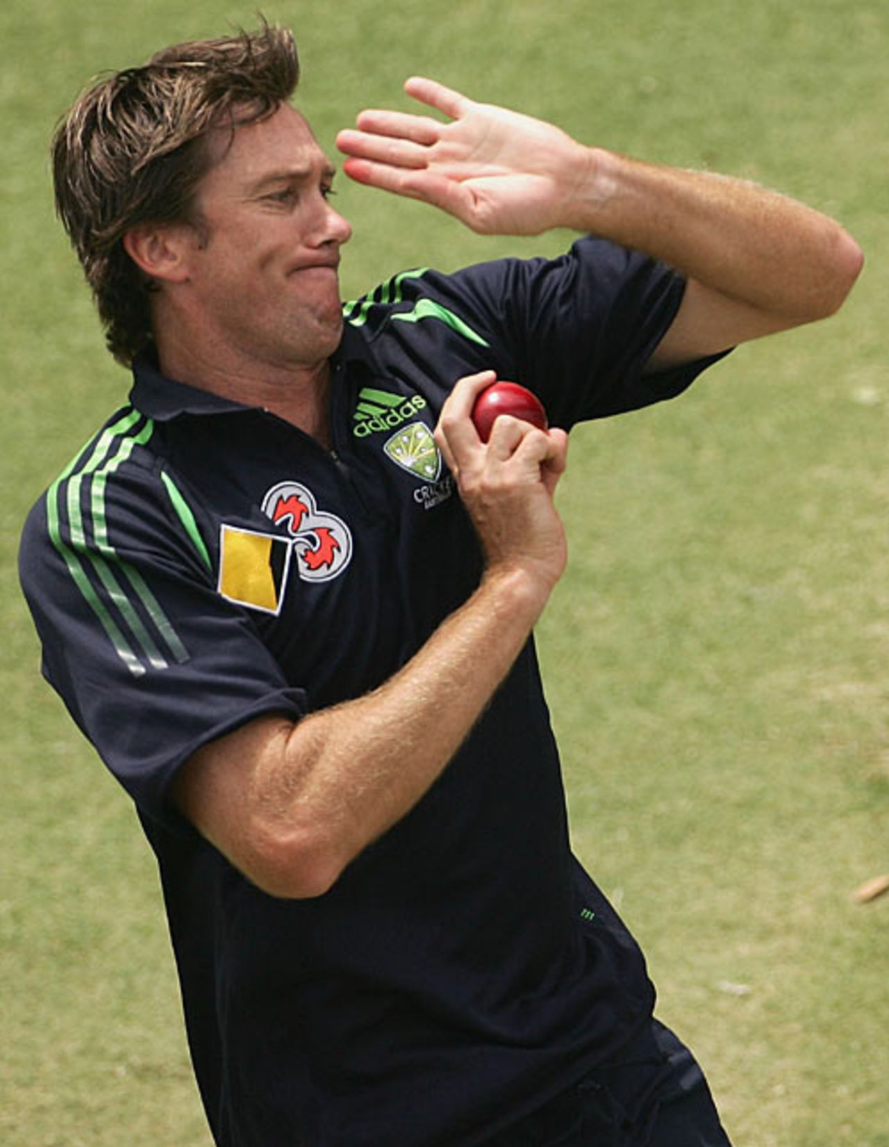 Brett Lee roars into bowl in the nets at Perth | ESPNcricinfo.com