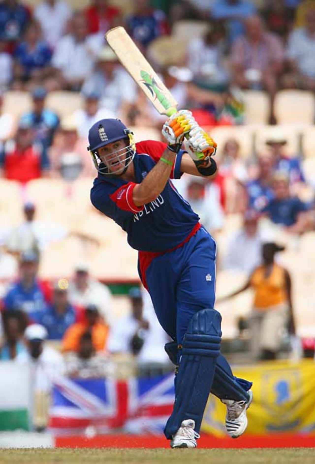 Kevin Pietersen adds runs during his impressive 60 | ESPNcricinfo.com
