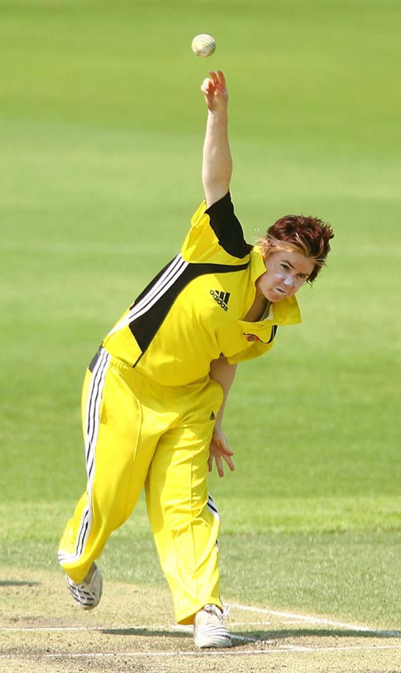 Renee Chappell sends down a delivery | ESPNcricinfo.com