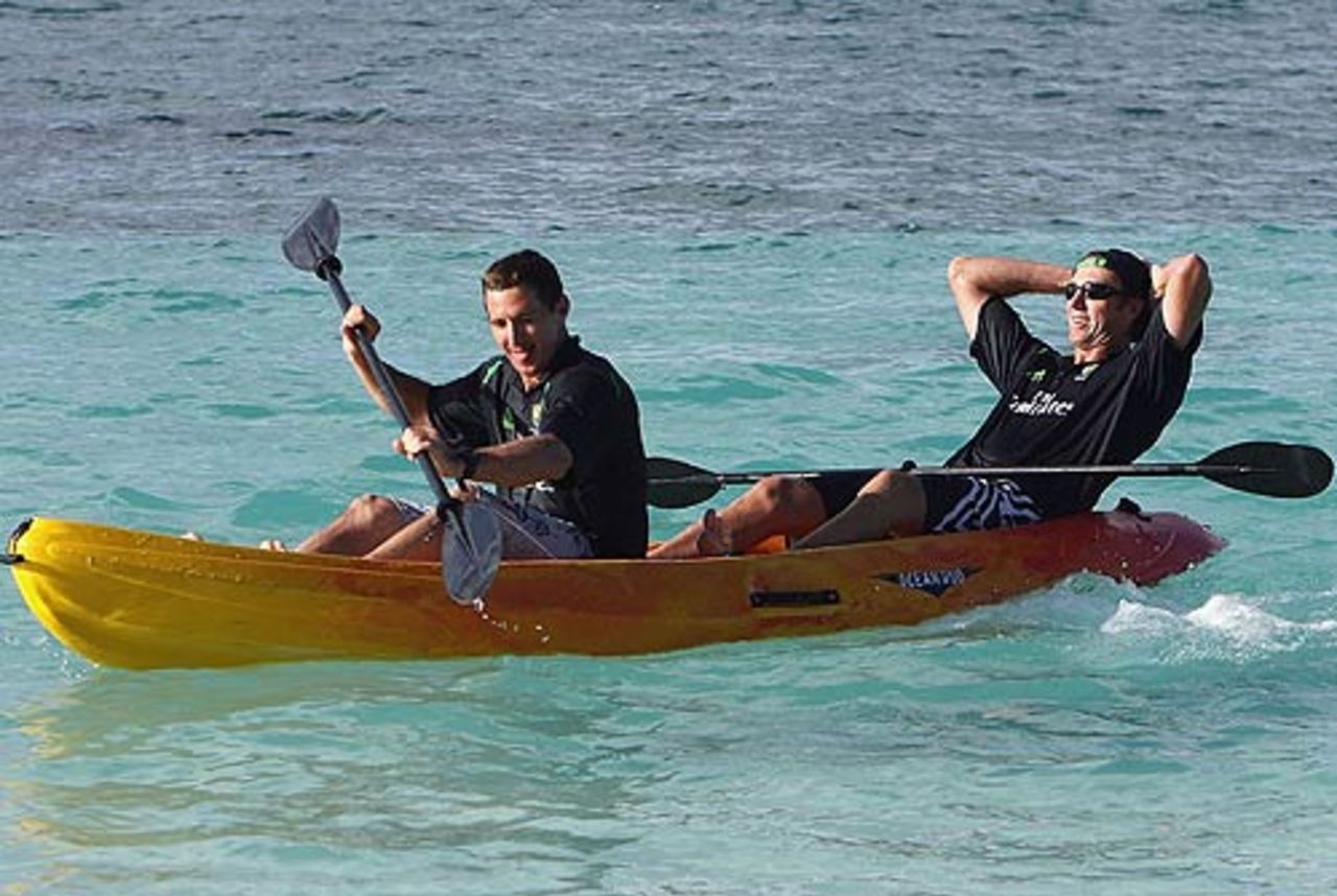 Glenn McGrath and Brad Hogg set out on a kayak | ESPNcricinfo.com