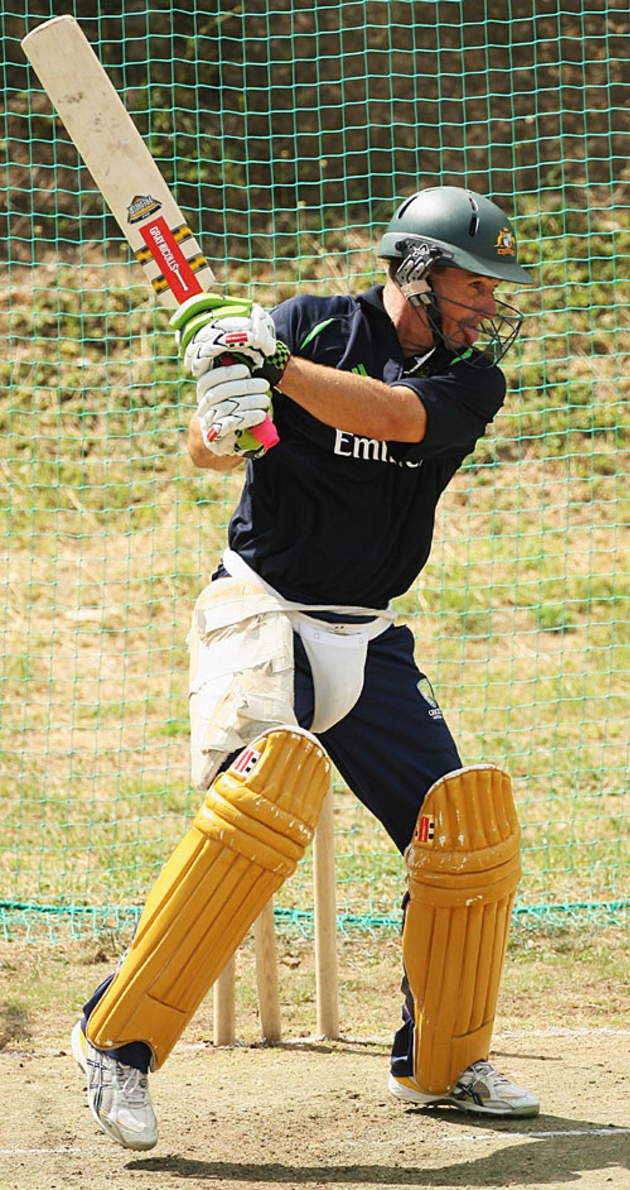 Brad Hogg cuts powerfully in the nets | ESPNcricinfo.com