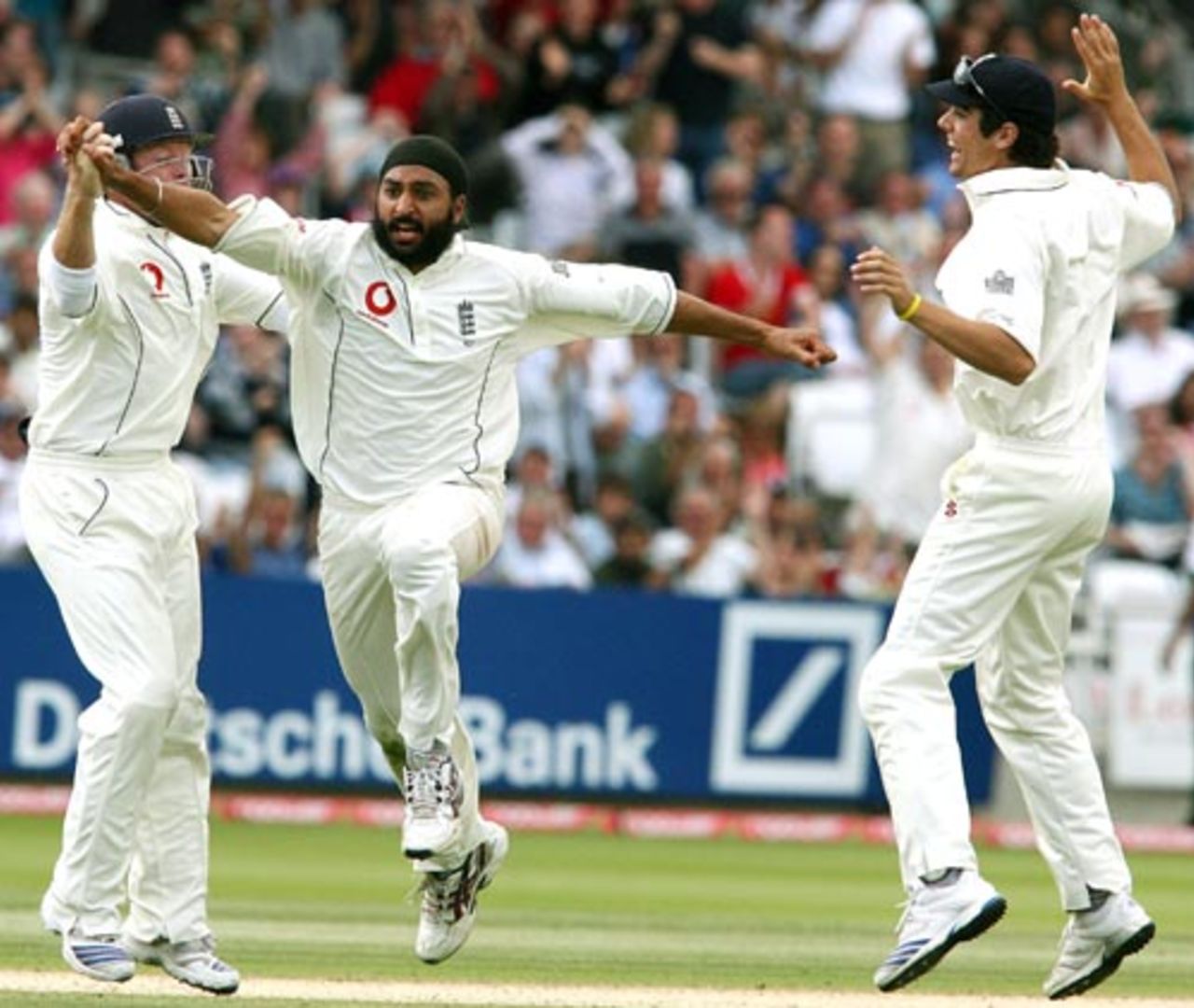 There's no stopping the celebrations for Monty Panesar | ESPNcricinfo.com