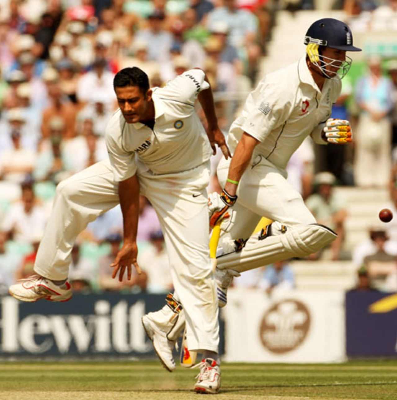 Kevin Pietersen drives fluently through the covers | ESPNcricinfo.com
