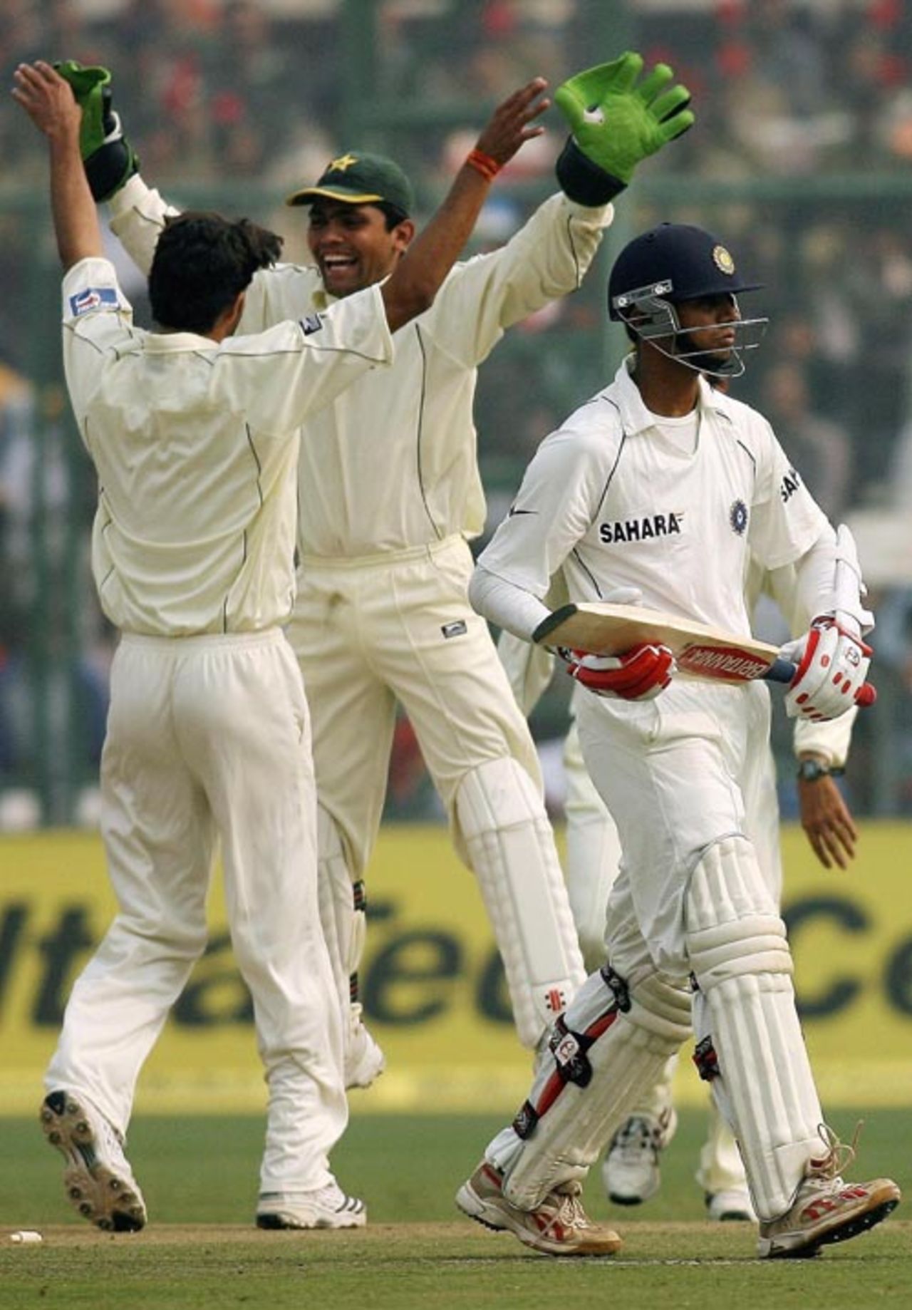 Mahendra Singh Dhoni unleashes a fierce square cut during his 57 ...