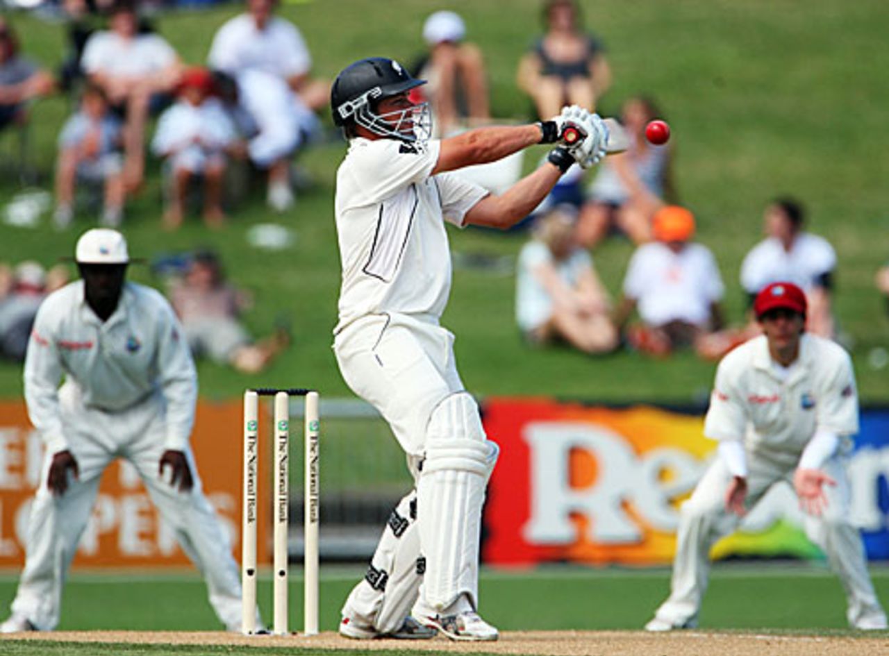 Daniel Flynn gets on top of a rising delivery | ESPNcricinfo.com