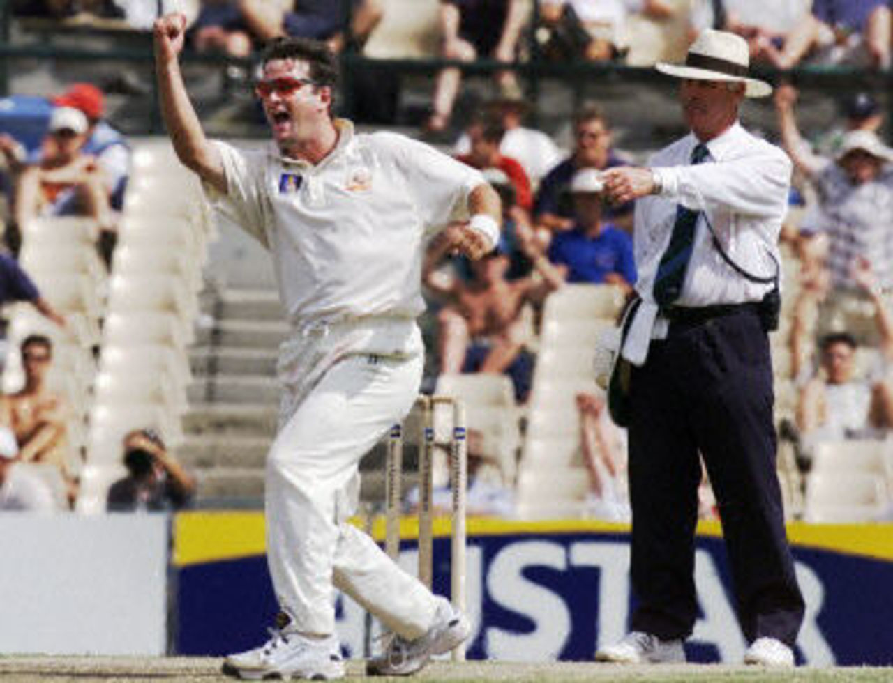 West Indian great Walsh makes his final appearance at the crease in ...