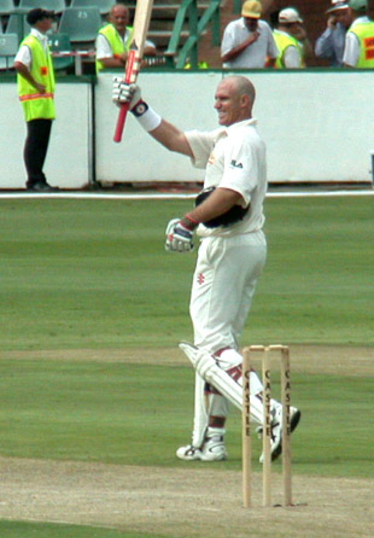 Matthew Hayden acknowledges his century | ESPNcricinfo.com