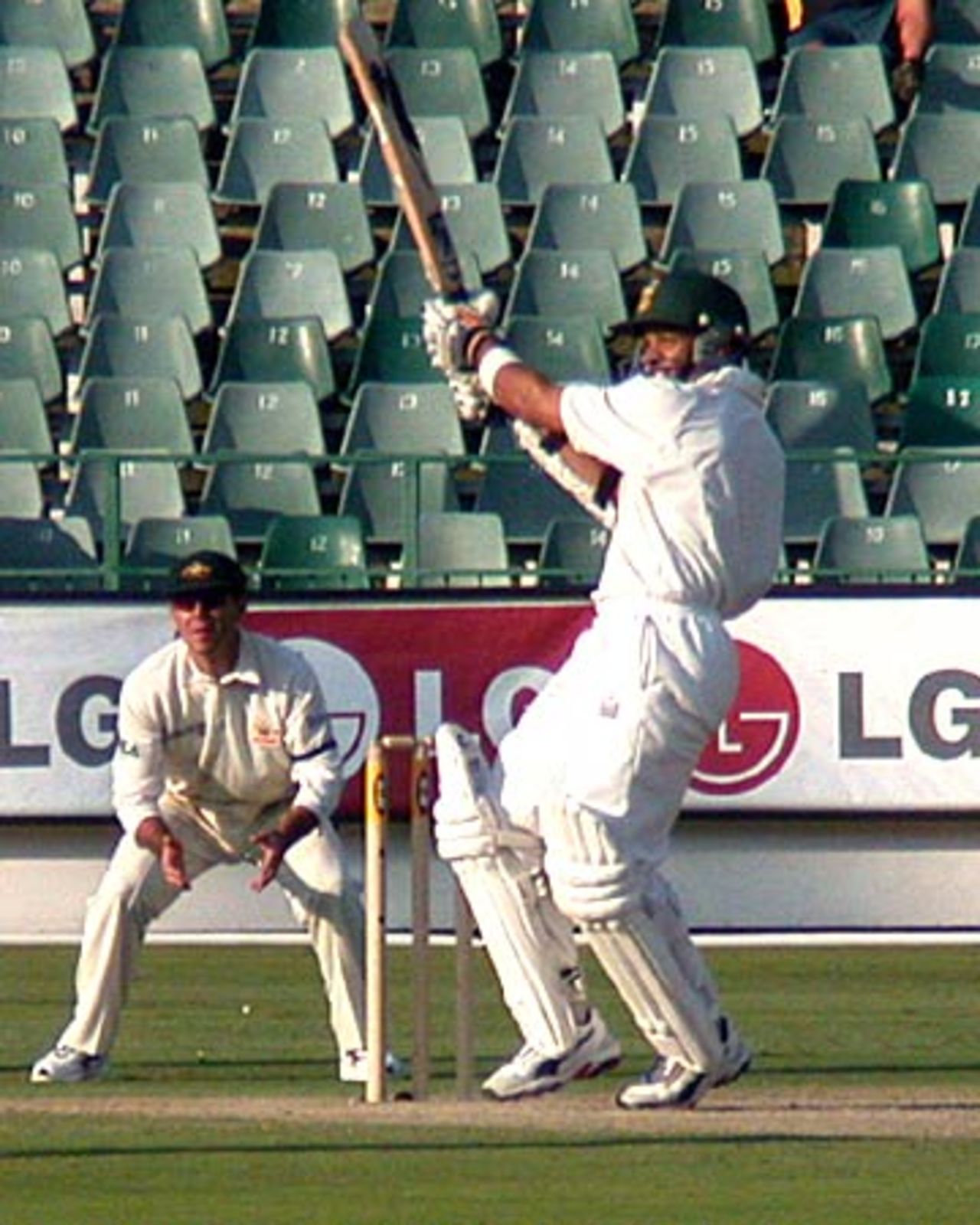 Ashwell Prince hooks a Brett Lee delivery for four | ESPNcricinfo.com