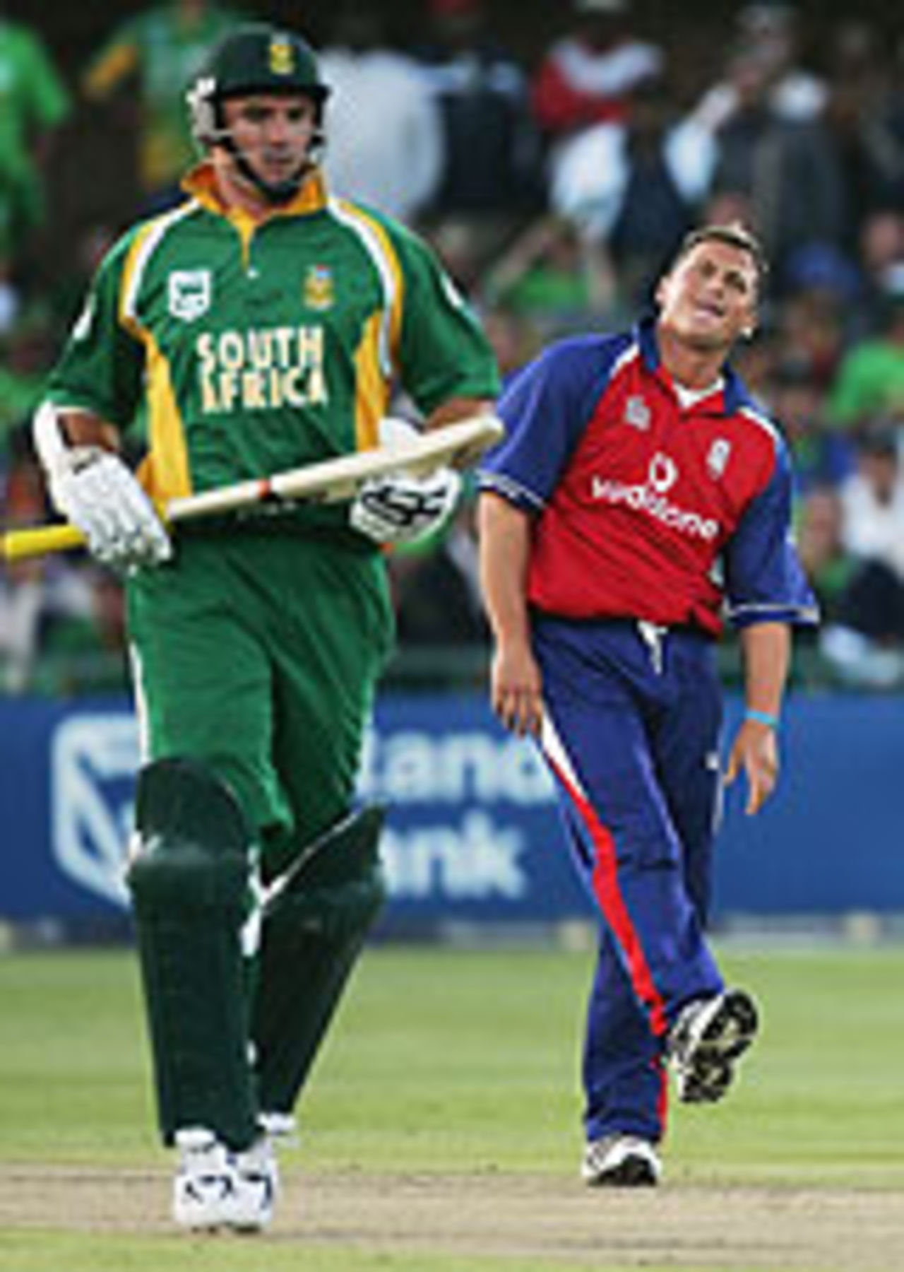 Collision course: Herschelle Gibbs bumps into Matthew Hoggard, as South ...