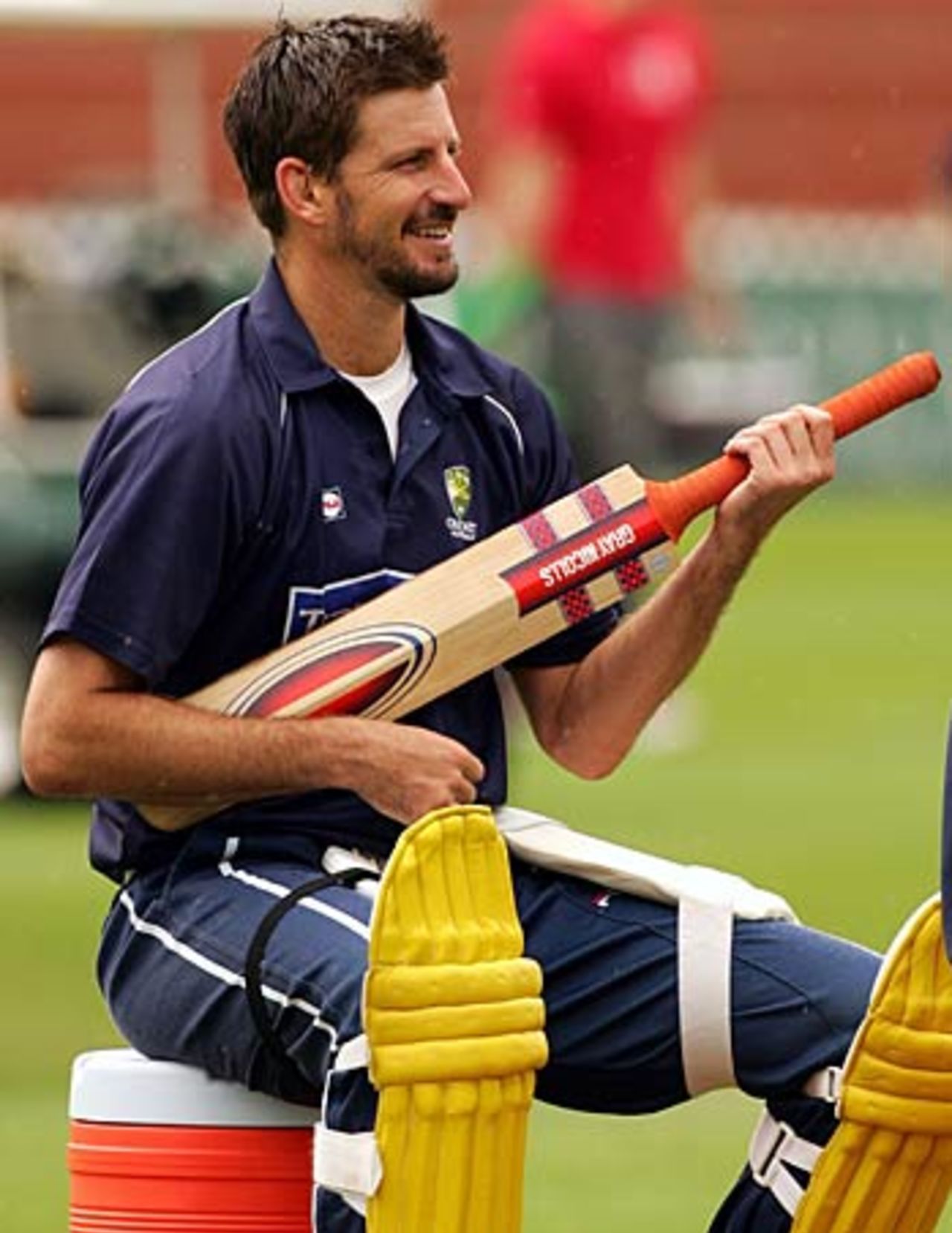 Michael Kasprowicz relaxes in the nets | ESPNcricinfo.com