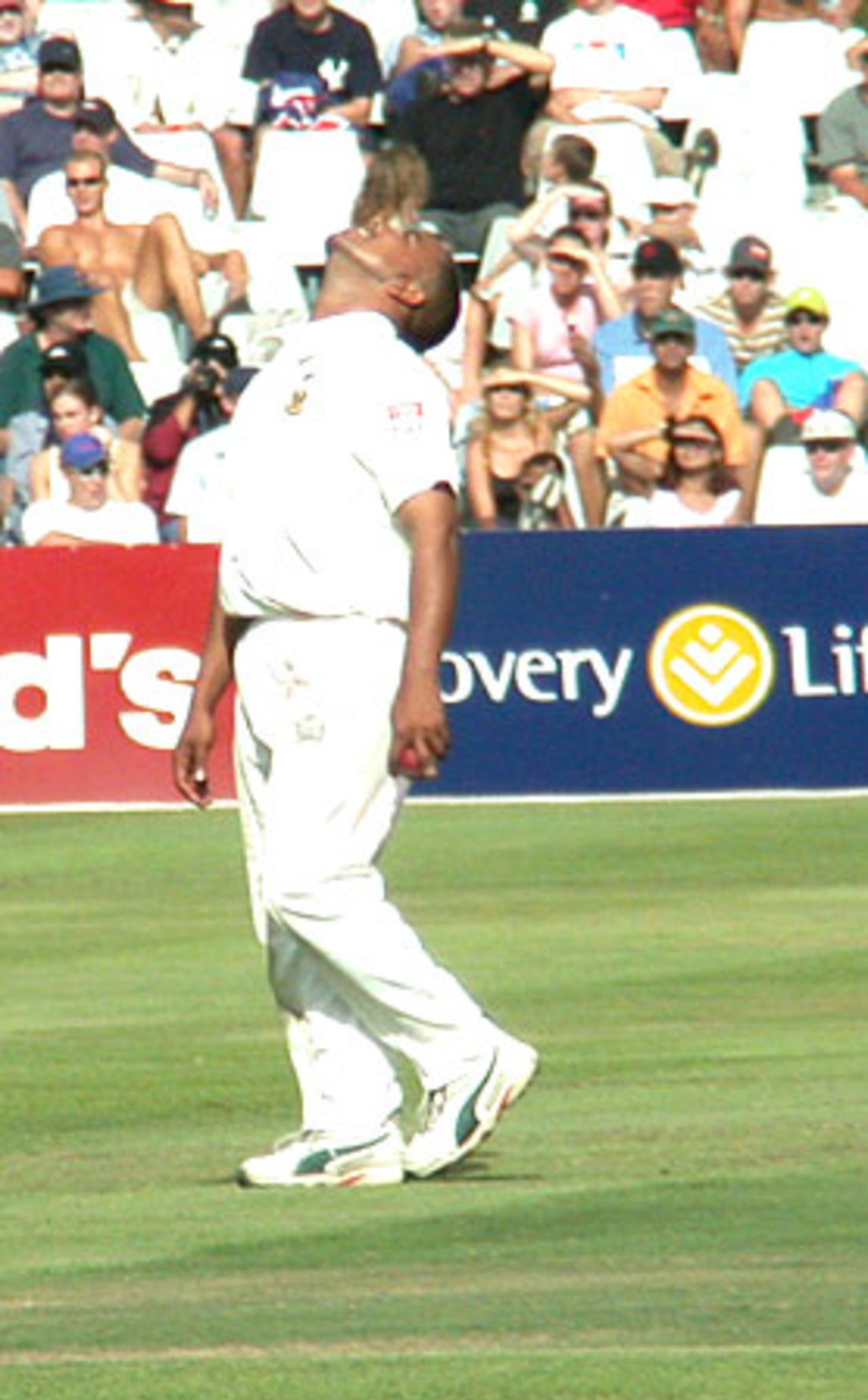 Another near miss for Paul Adams | ESPNcricinfo.com