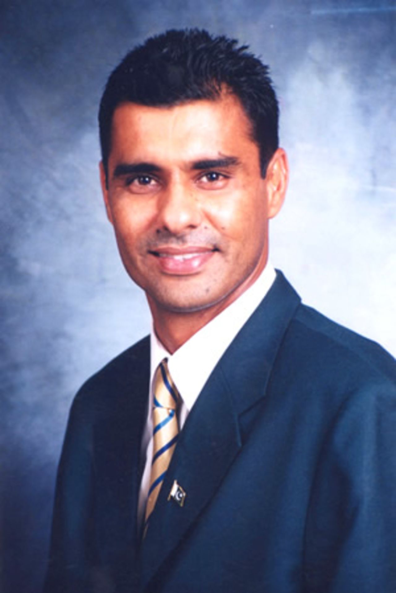Waqar Younis - Portrait 2003 | ESPNcricinfo.com