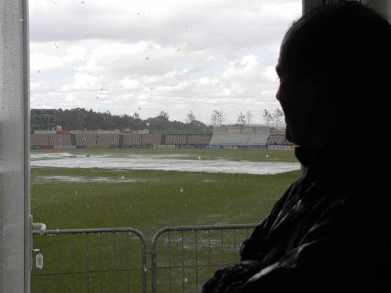 Hampshire head groundsman Nigel Gray surveys | ESPNcricinfo.com